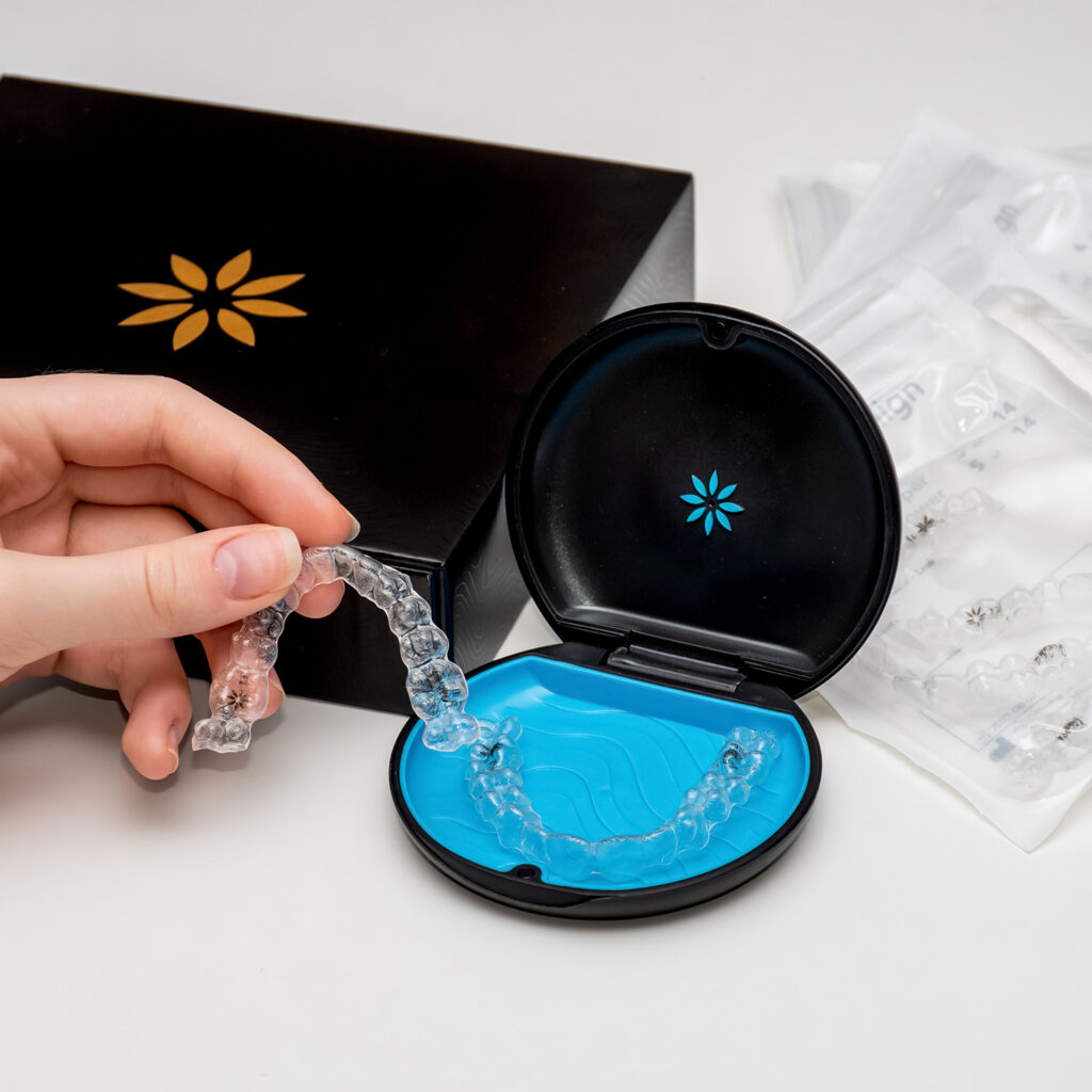 Niềng răng Invisalign là gì? Có nên lựa chọn không?